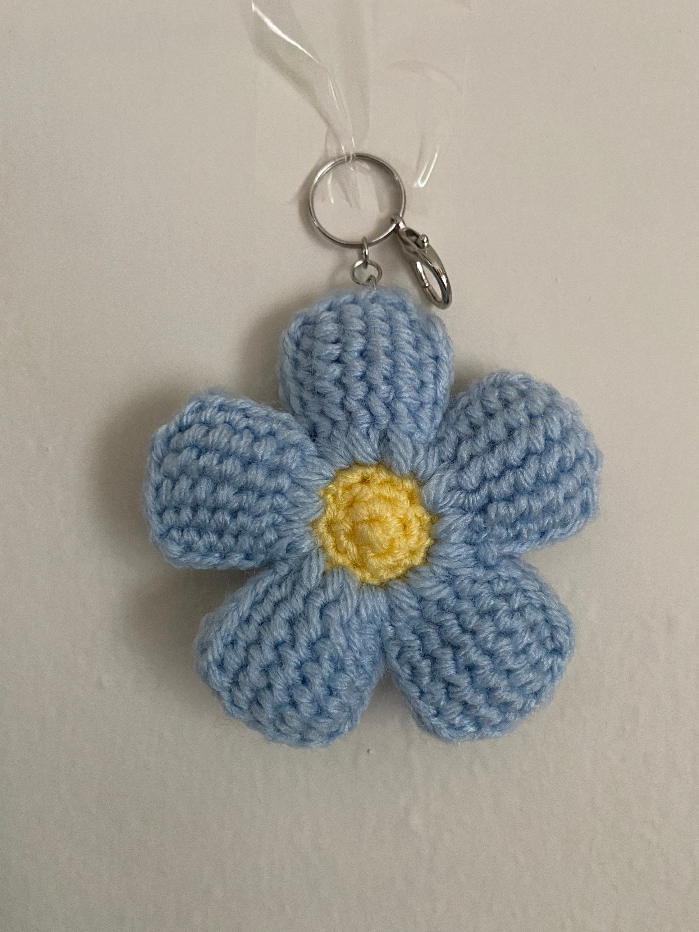 Amigurumi Flower Crocheted Keychain - Etsy UK
