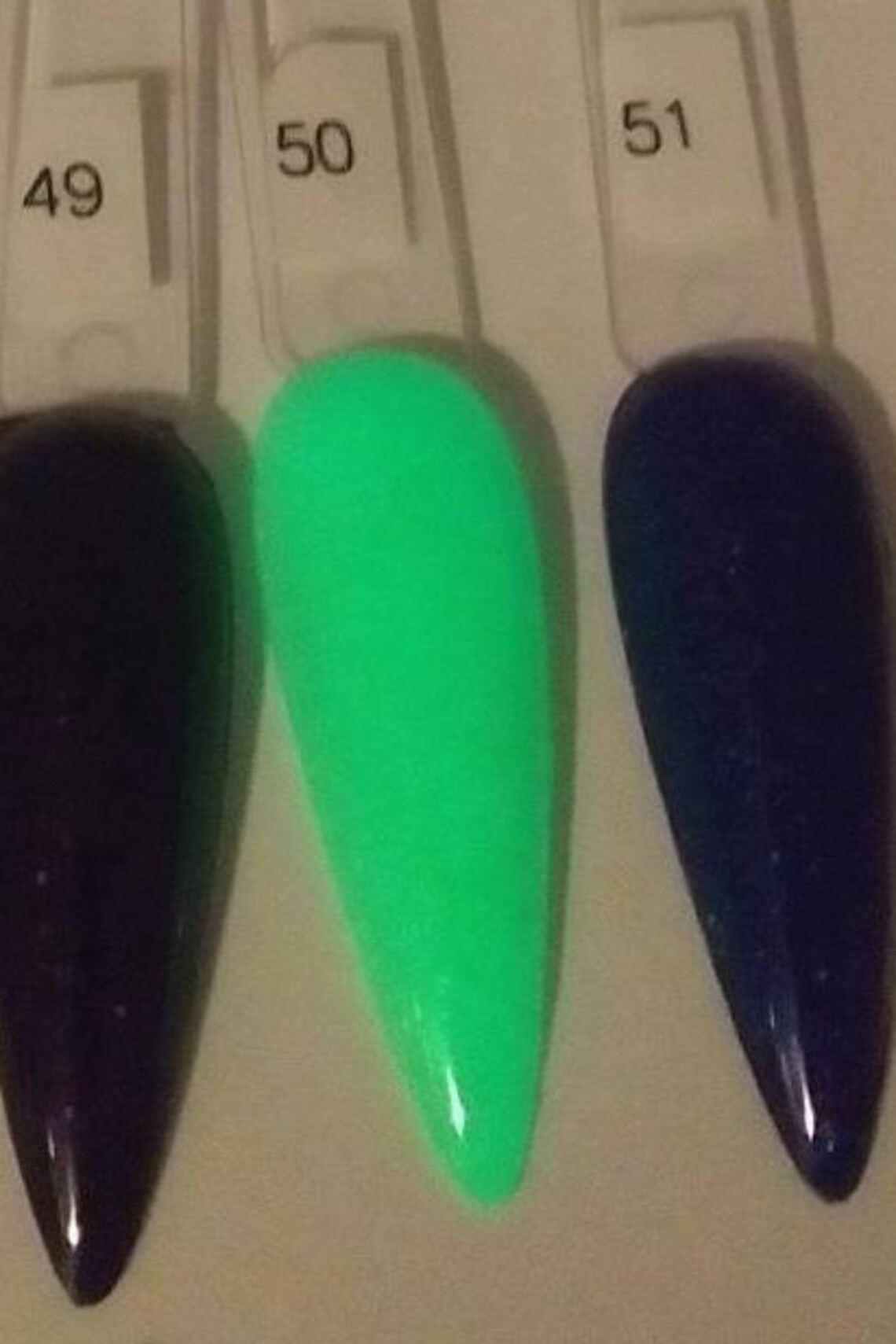 Nail Dip Powder Set With 7 Dips 1 Glowing and 4 Brush System Dip Powder ...