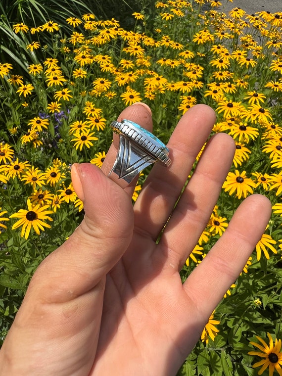 Joe Paul Natural Kingman Turquoise Navajo Ring Size 6… - Gem