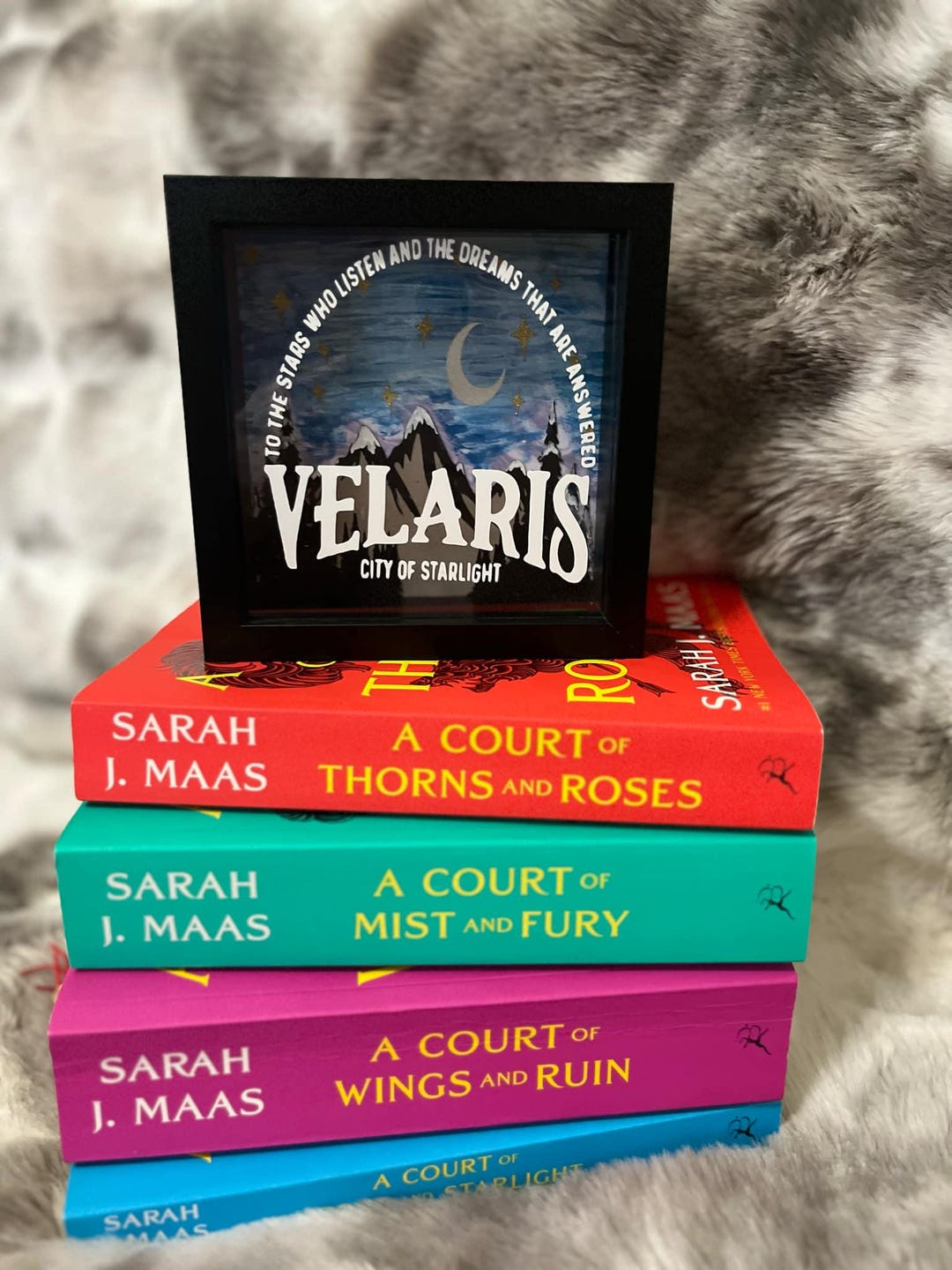 Velaris the City of Starlight Shadow Box Bookshelf Decor - Etsy