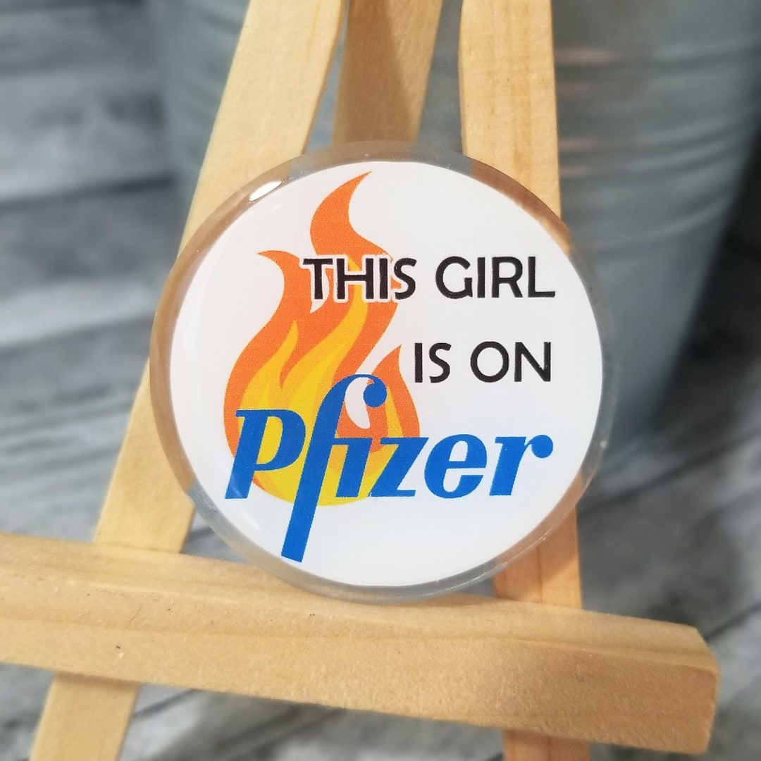Badge Reel, This Girl is on Pfizer, Vaccine Badge Reel, Pharmacy ...