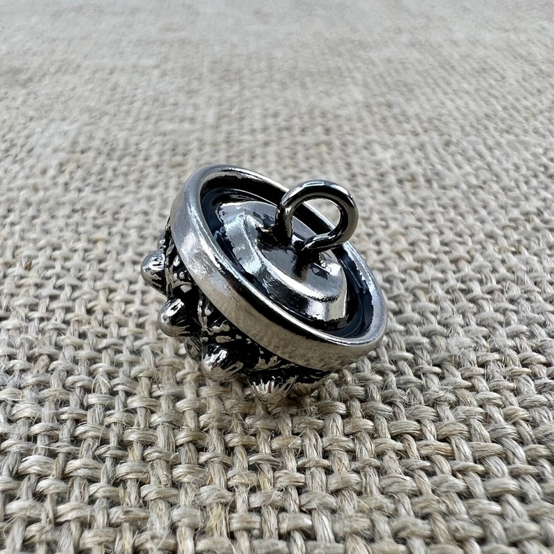Cassette Button for Traditional Costumes - Traditional Button for ...