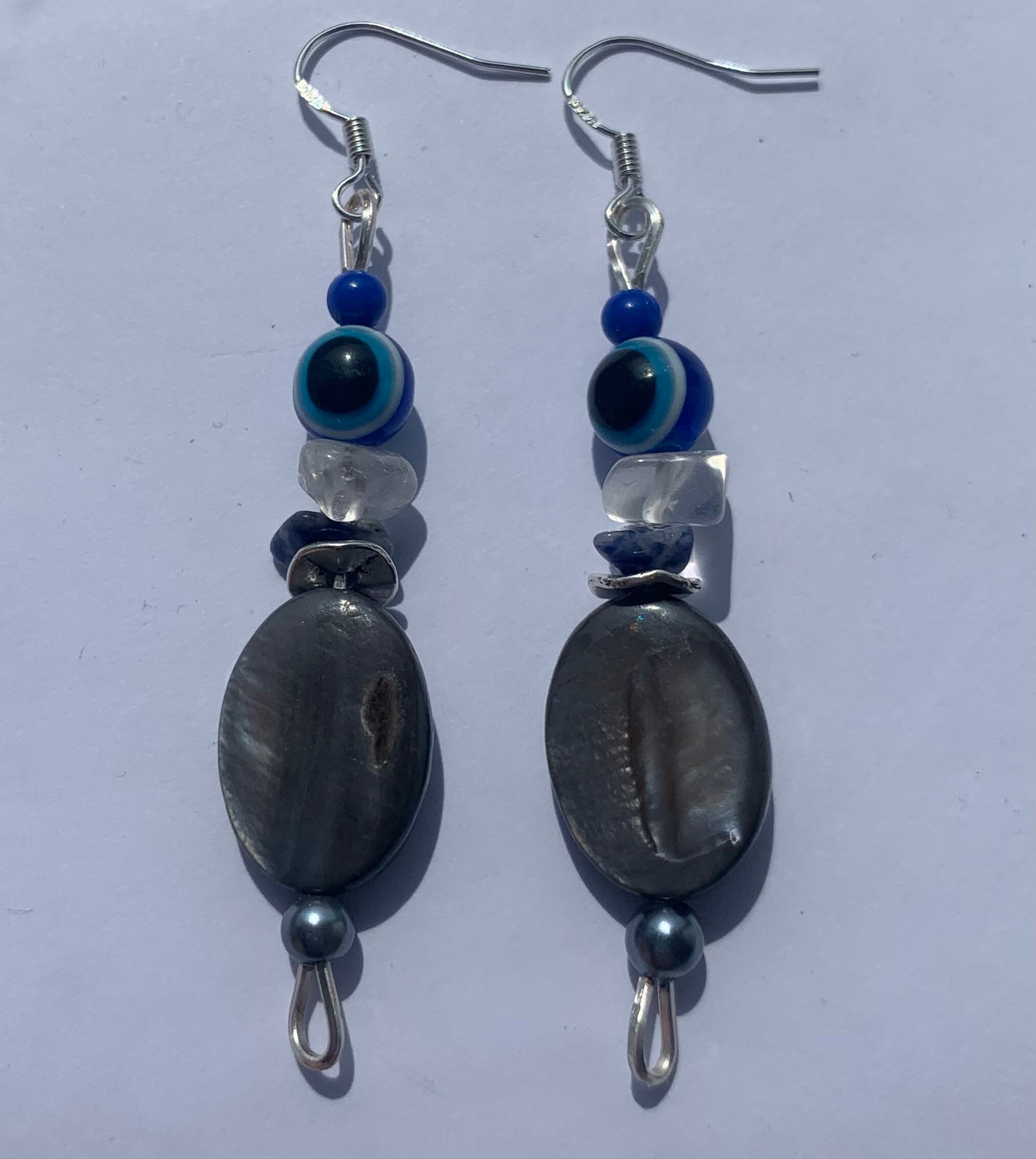 Grey and evil eye earrings - Etsy.de