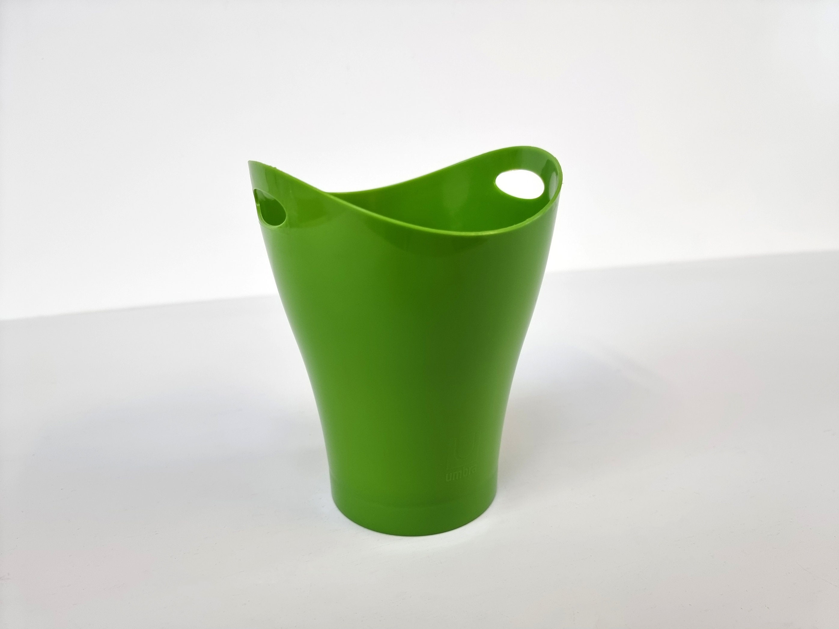 Vintage UMBRA Garbo Plastic Wastepaper Bin - Retro Trash Bin - Designed ...