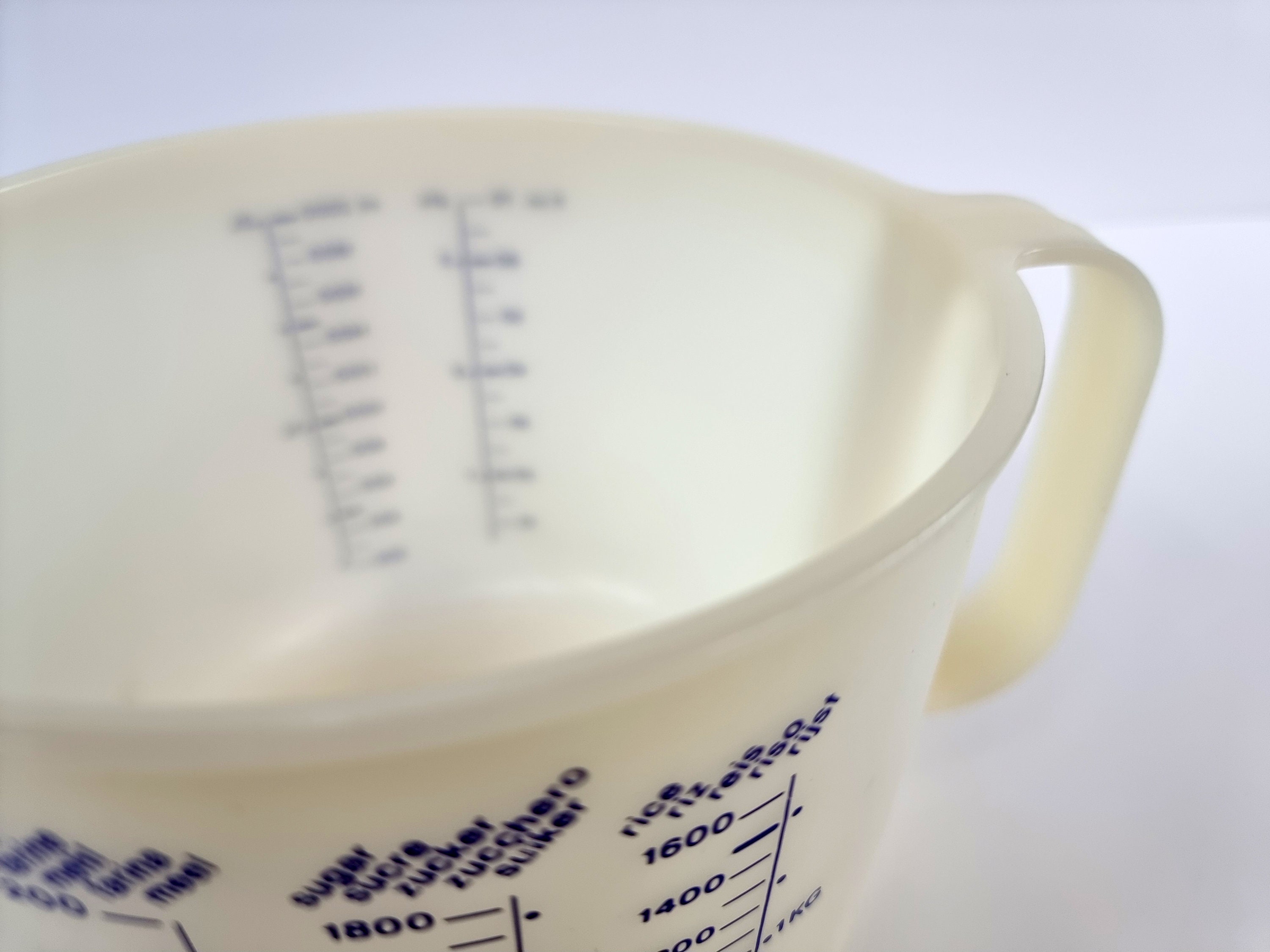 Vintage Tupperware Mix & Store Large Measuring Pitcher 1629 - Retro ...