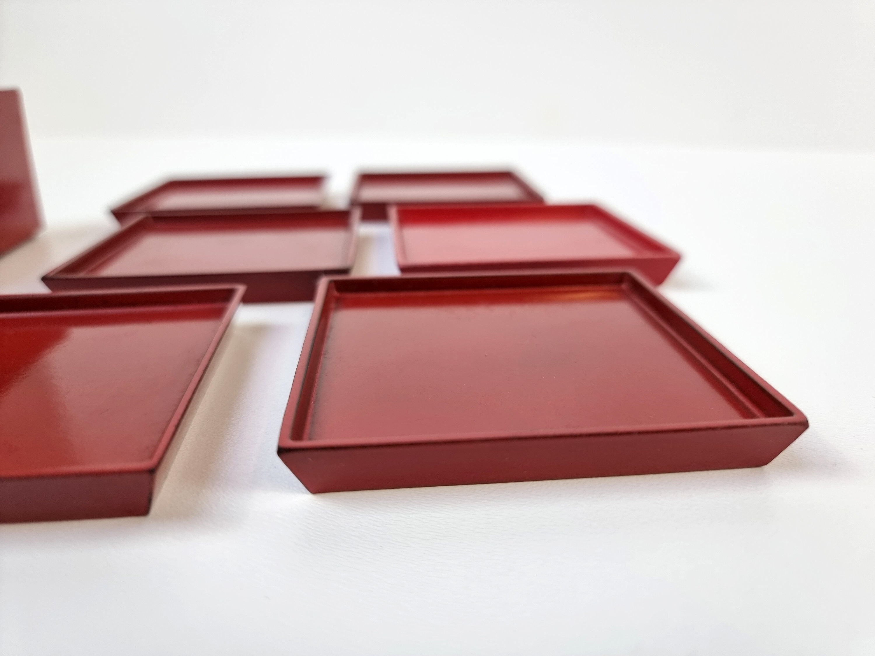 Mid Century Modern - Vintage Set Of 6 Bakelite Coasters - Retro Chic ...