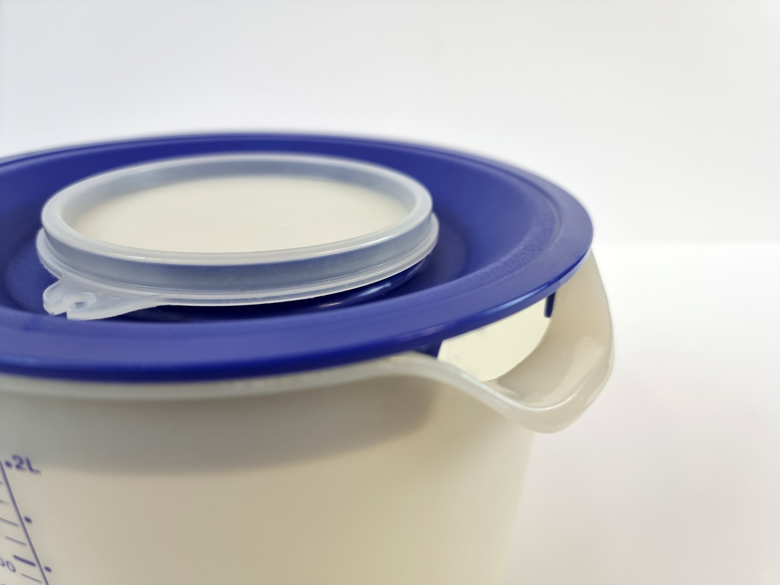 Vintage Tupperware Mix & Store Large Measuring Pitcher 1629 - Retro ...