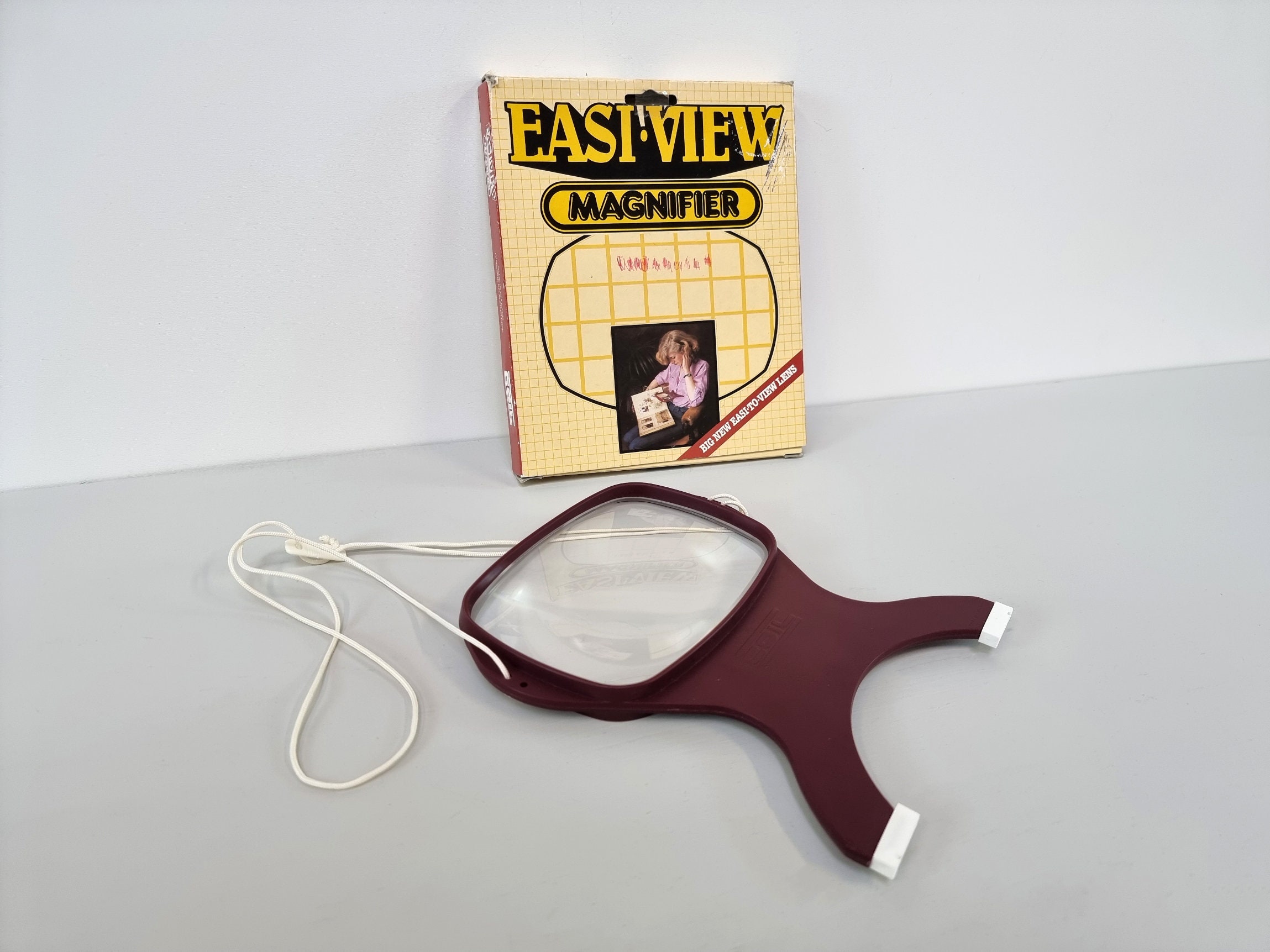 Space Age Design - Vintage COIL Easy View Round The Neck Magnifier ...