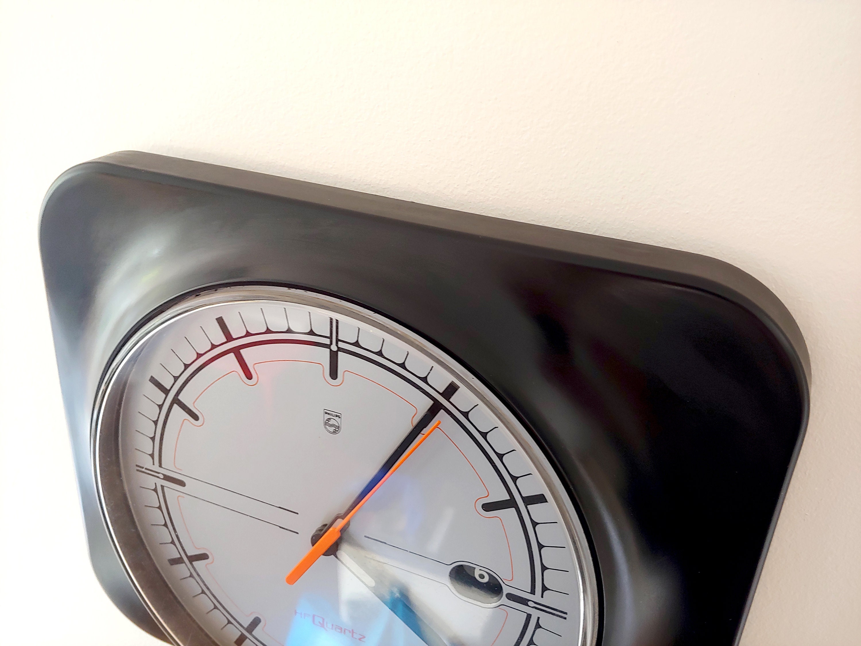 Space Age Design - Vintage PHILIPS Wall Clock Type HR 5575 - W. Germany ...