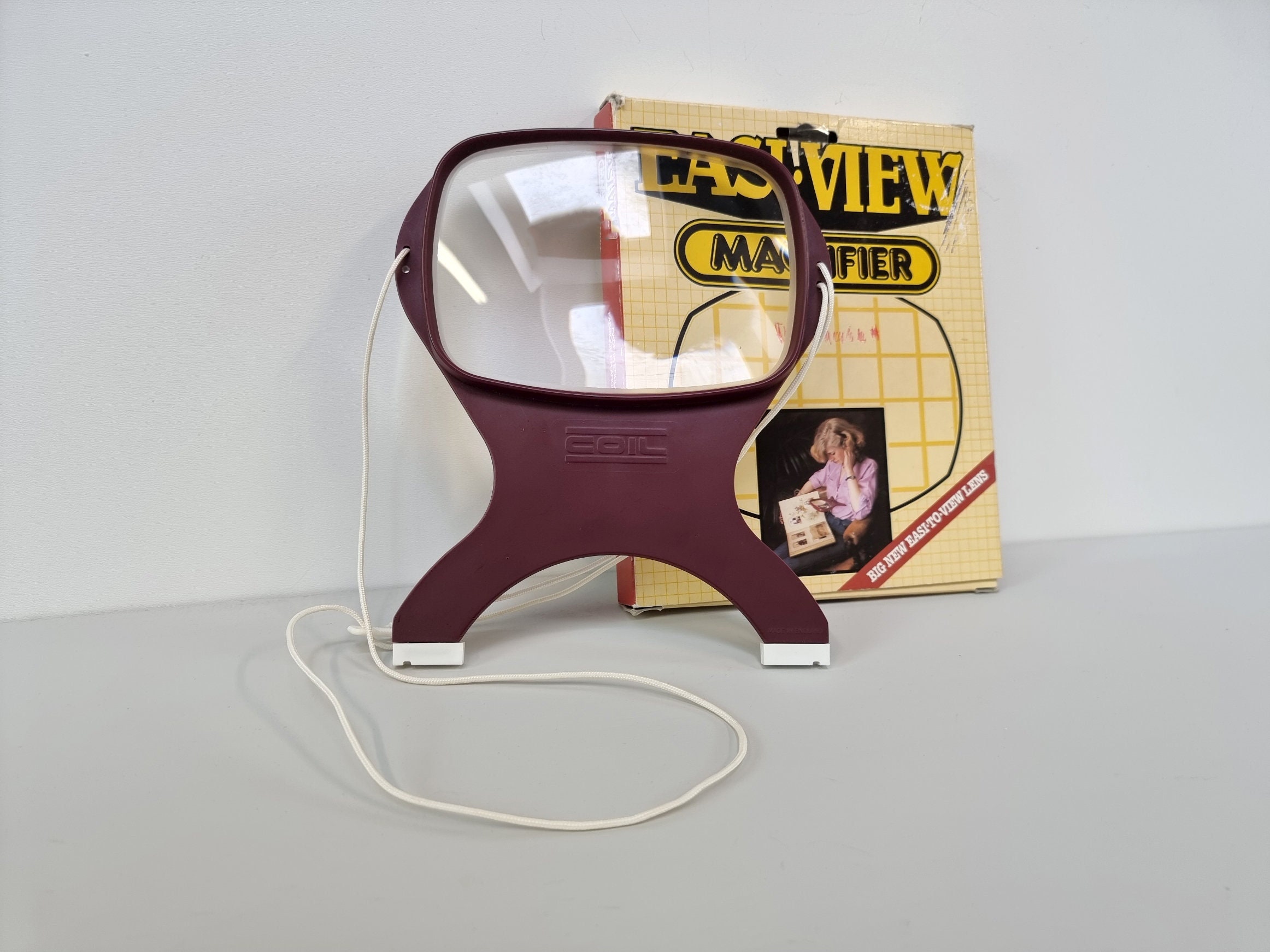 Space Age Design - Vintage COIL Easy View Round The Neck Magnifier ...