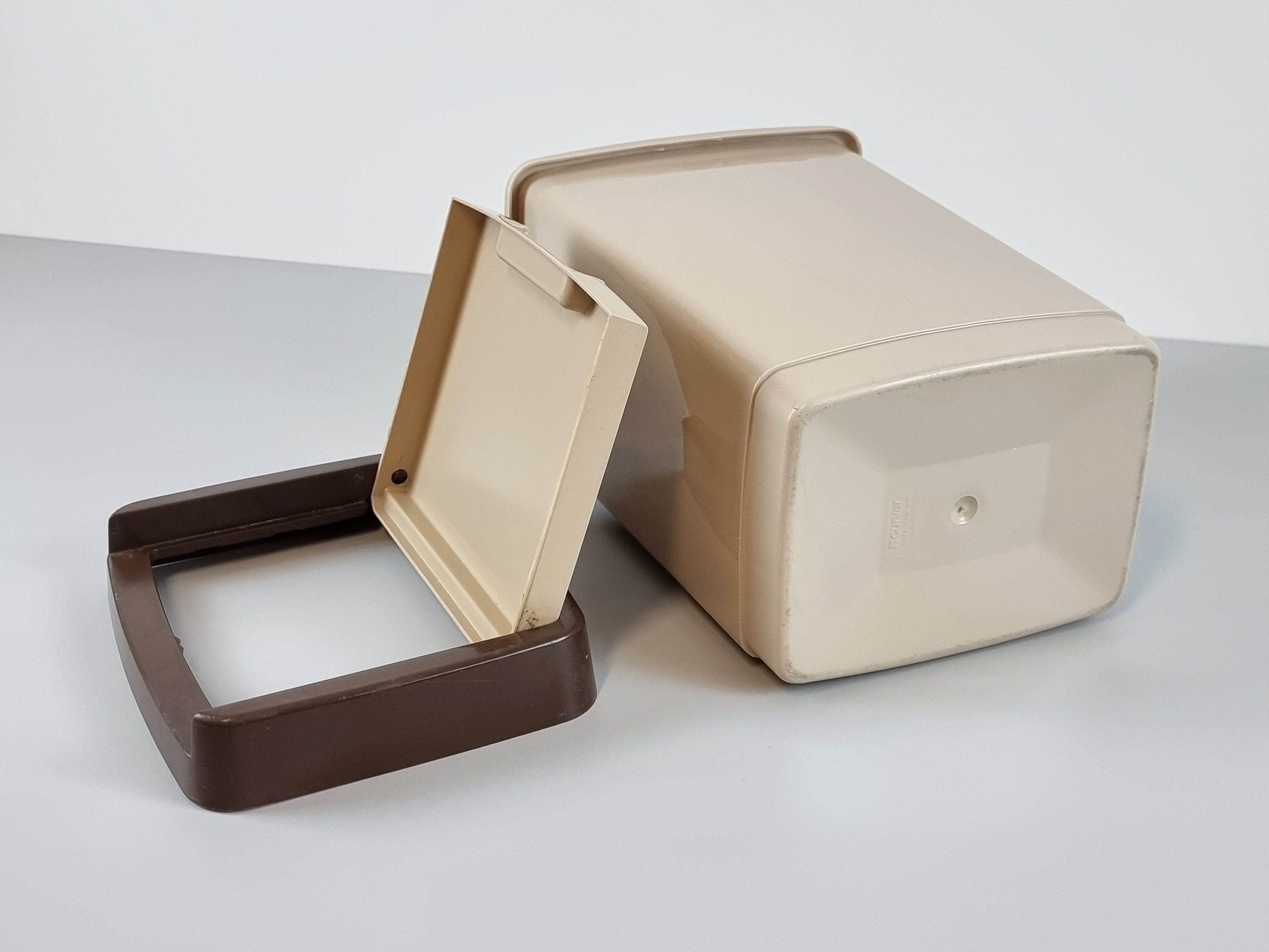 Space Age Design - Vintage CURVER Plastic Waste Bin - Retro Home Decor ...