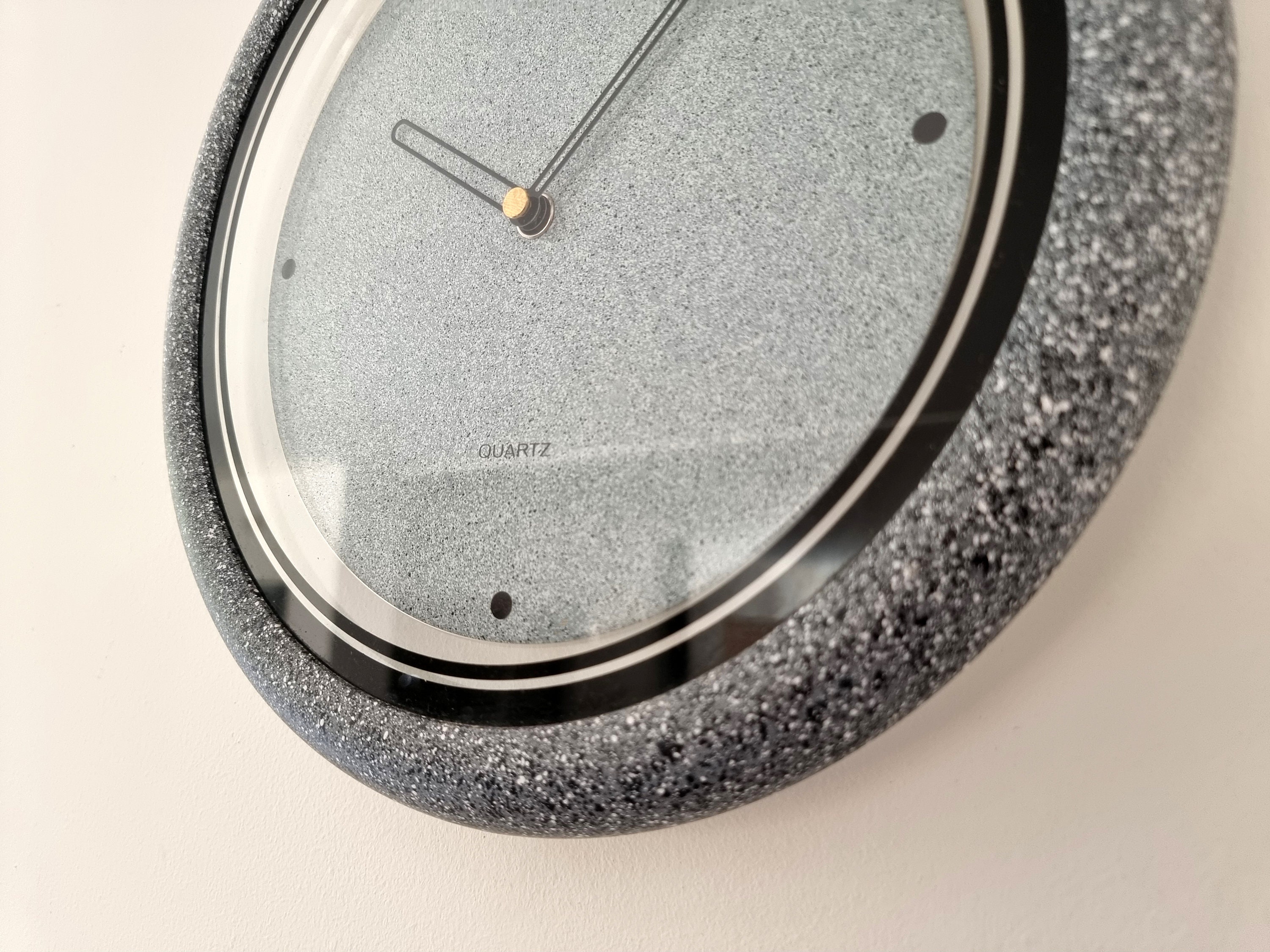 Postmodern Design - Vintage TOCHIGI TOKEI Wall Clock - Memphis Style ...