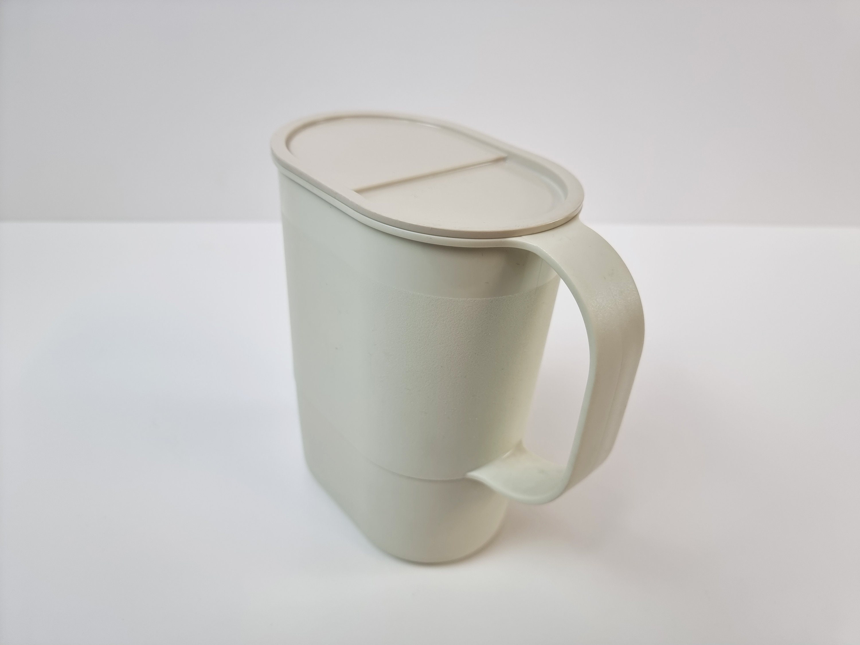 Vintage TUPPERWARE Slim Line Pitcher, Juice Jug 1529 - Vintage ...