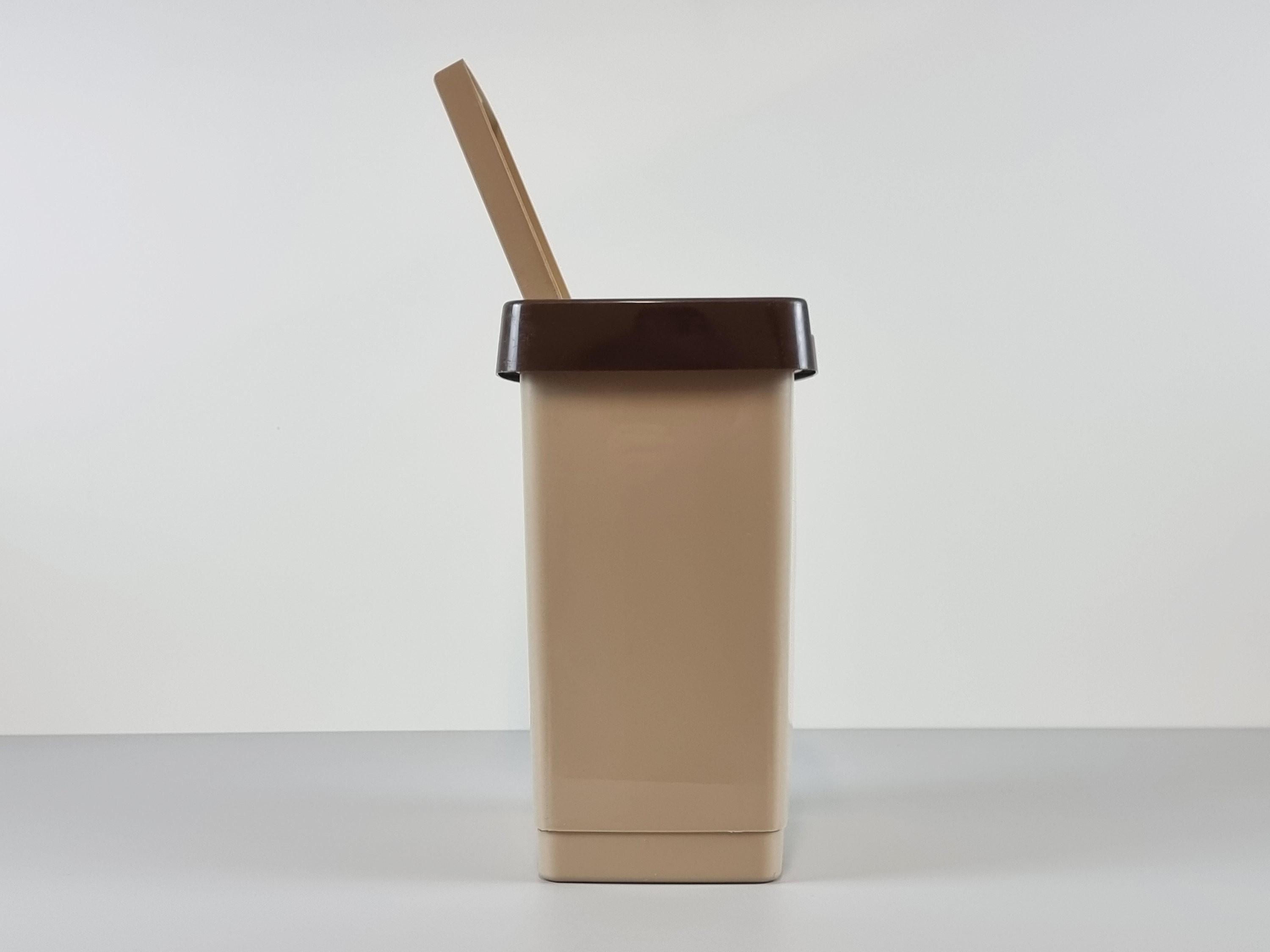 Space Age Design - Vintage CURVER Plastic Waste Bin - Retro Home Decor ...