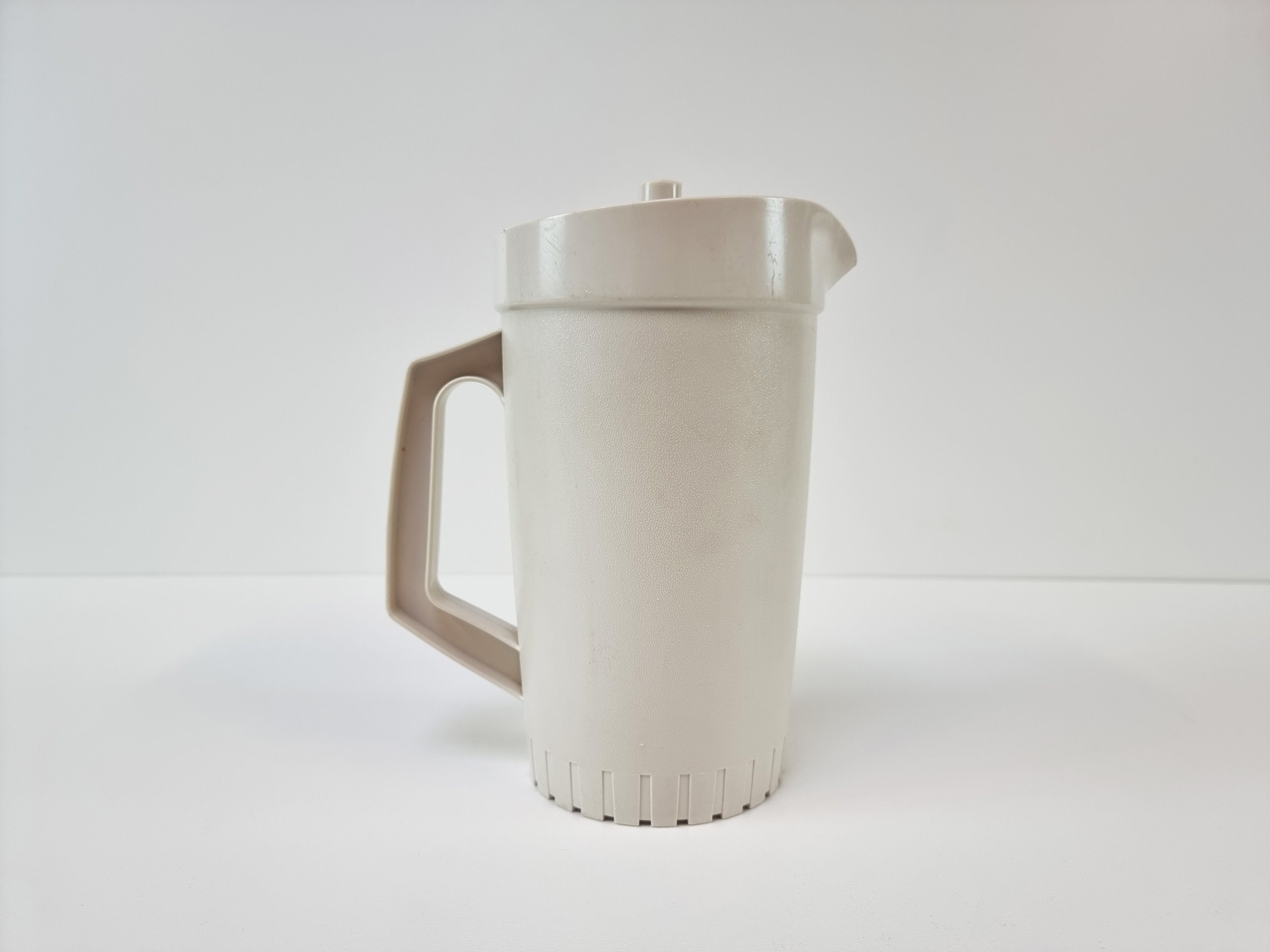 Vintage Tupperware 874-19 Pitcher With Push Button Lid - Retro Juice ...