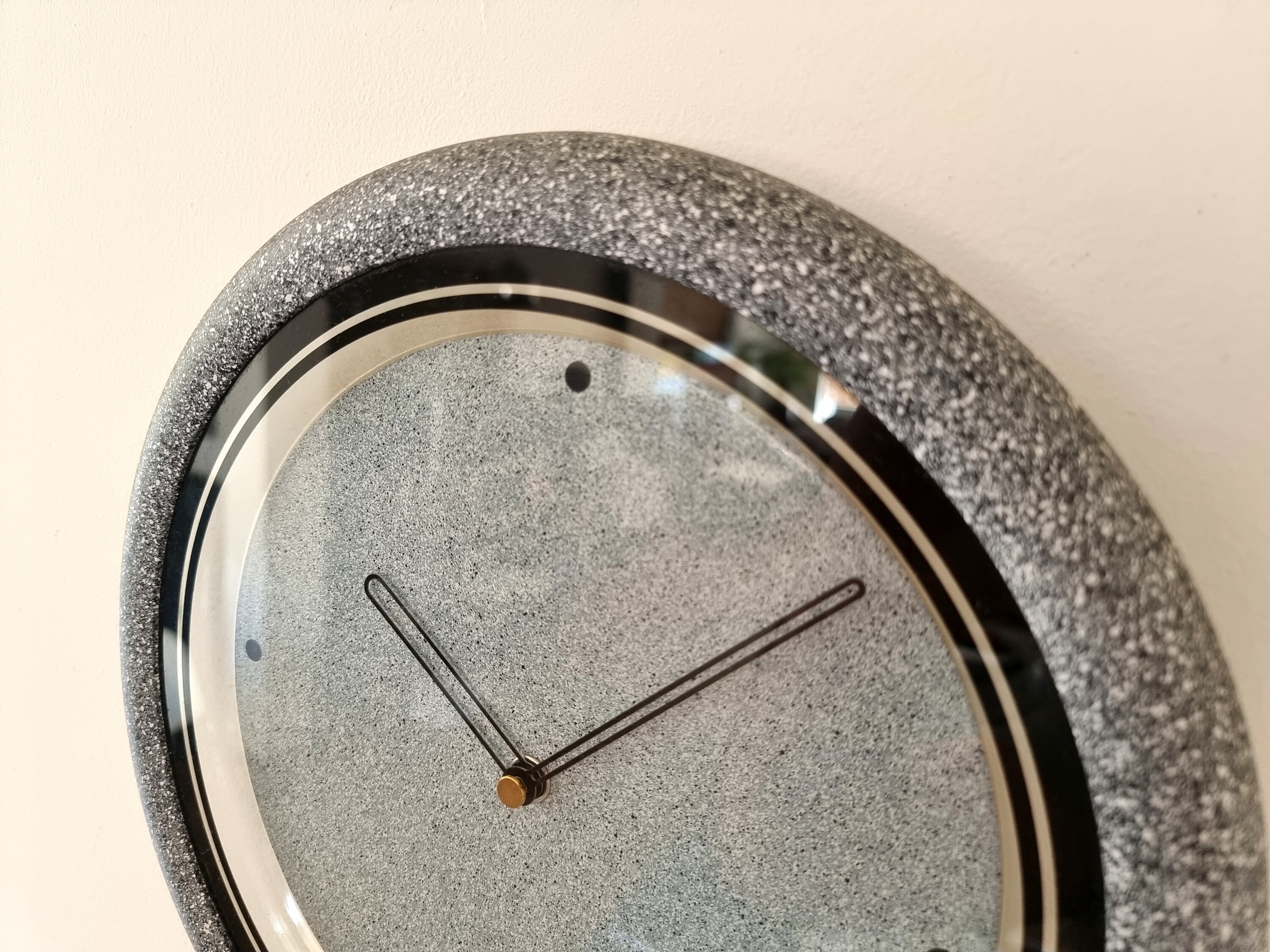 Postmodern Design - Vintage TOCHIGI TOKEI Wall Clock - Memphis Style ...