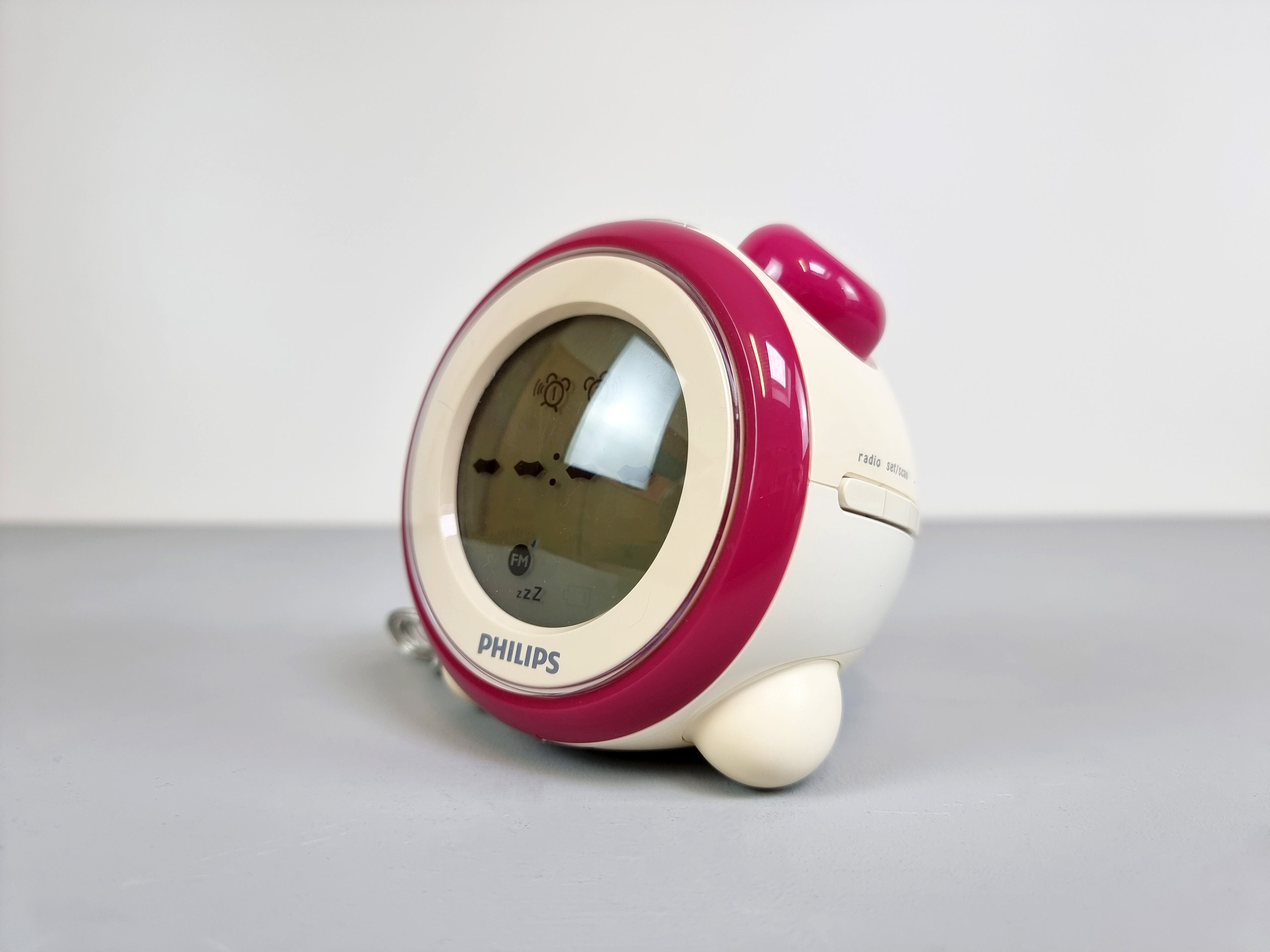 Contemporary Design - Vintage PHILIPS AJ3138 Radio Alarm Clock - Retro ...