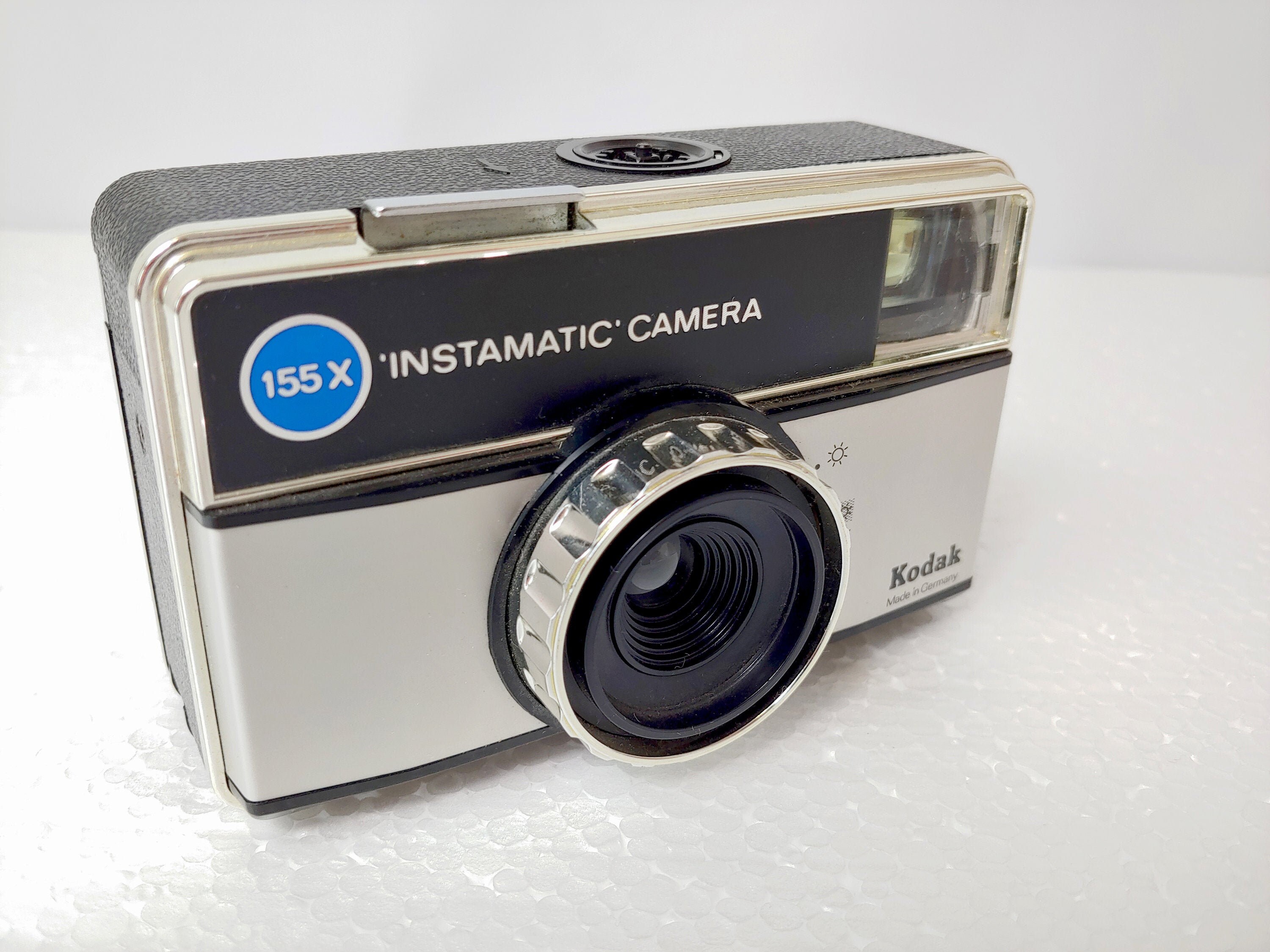 Space Age Design - Analog Cameras - Vintage Kodak Instamatic 155X, 1971-77