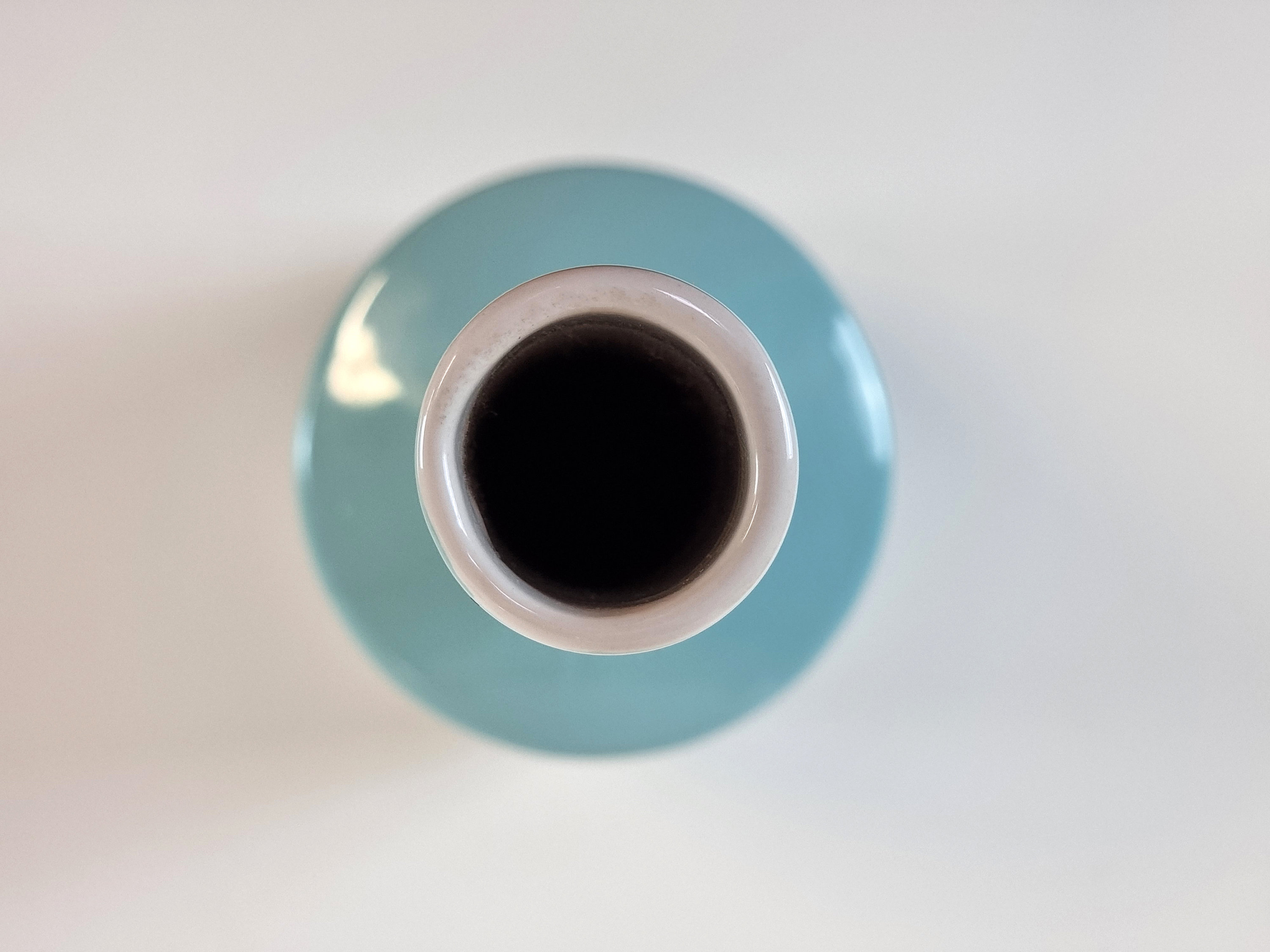 Vintage SERAX Pantone Universe Ceramic Vase - Pantone 14/4809 Eggshell ...