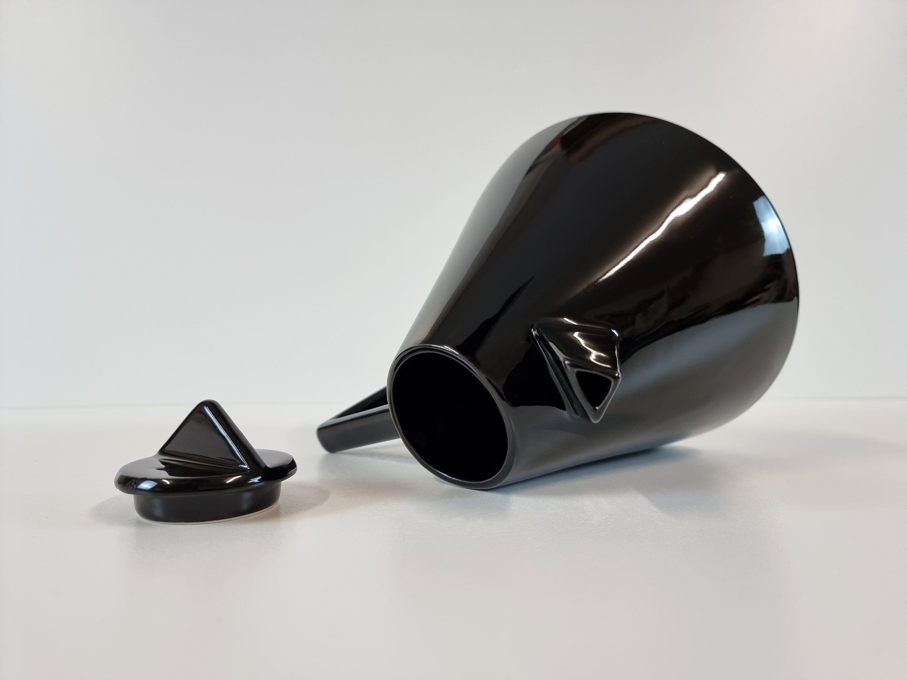 Memphis Design - Vintage Black Porcelain Teapot, Coffee Pot - Vintage ...