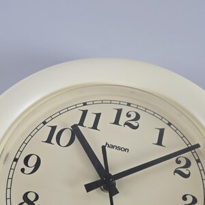 Space Age Design Vintage HANSON Off-white Plastic Wall Clock Vintage ...