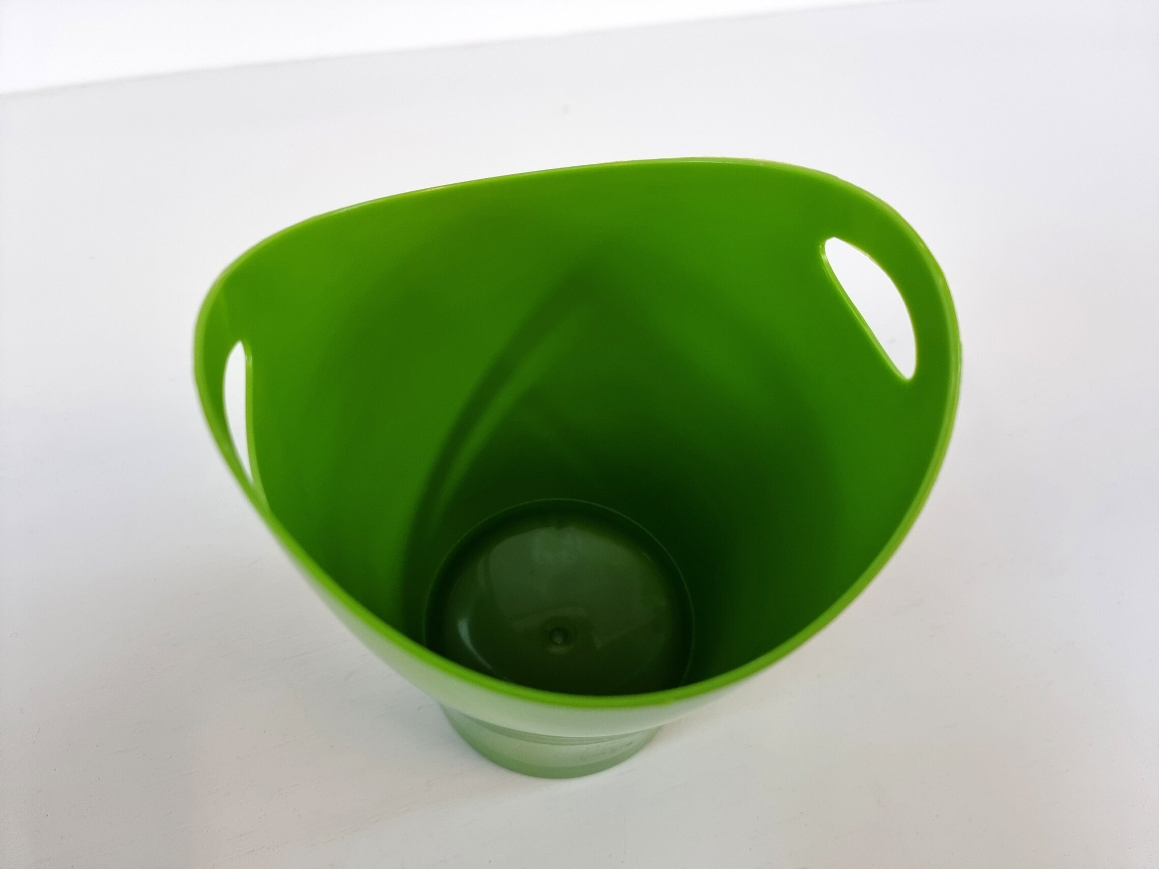 Vintage UMBRA Garbo Plastic Wastepaper Bin - Retro Trash Bin - Designed ...