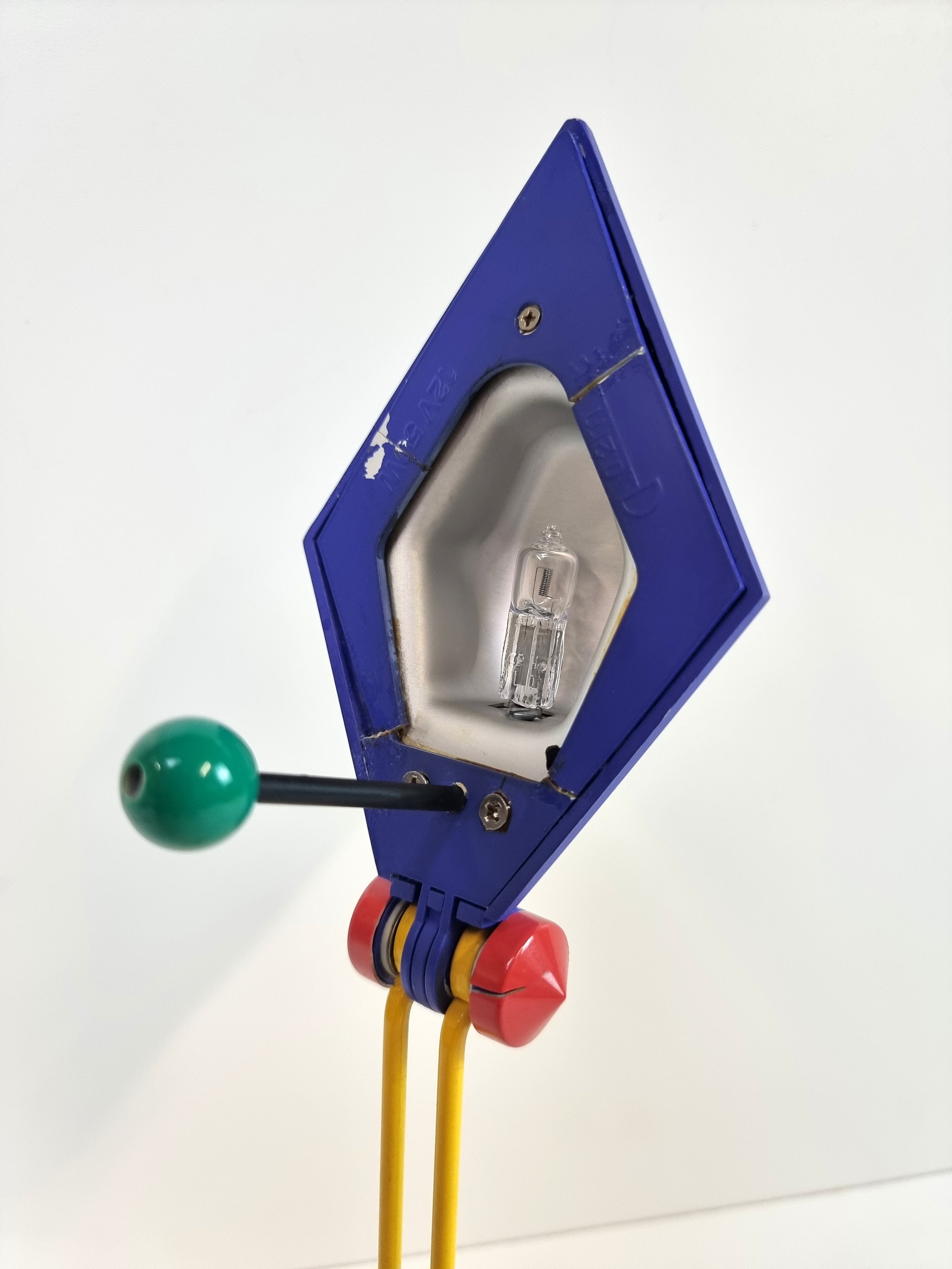 Memphis Design - Vintage BRILLIANT LEUCHTEN Pyramid Desk Lamp ...