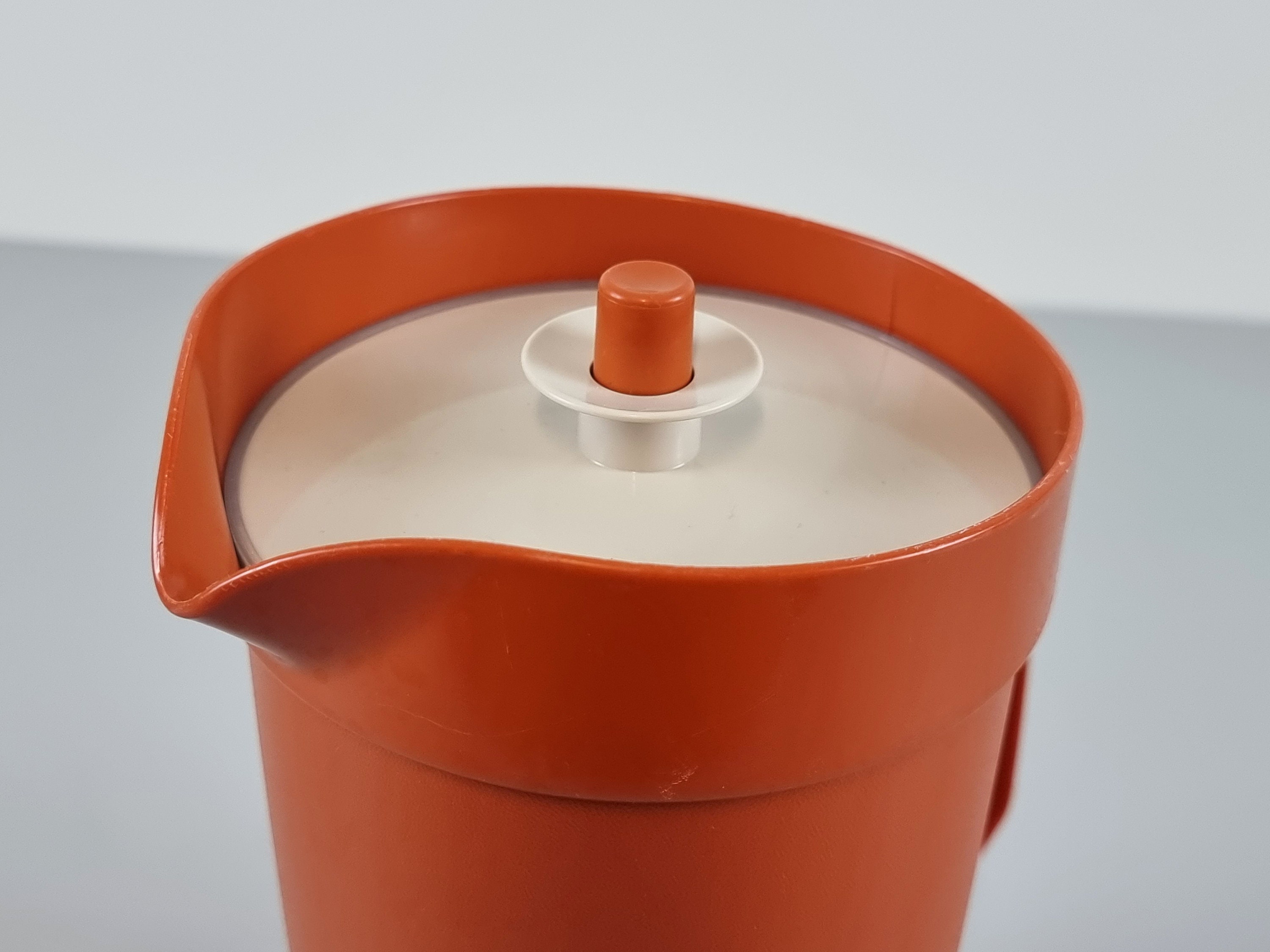 Vintage TUPPERWARE #800-12 Press N Seal Large Pitcher With Push Button ...