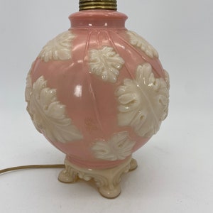 Vintage 50's Art Deco Aladdin Table Lamp in a Beautiful Pink & White ...