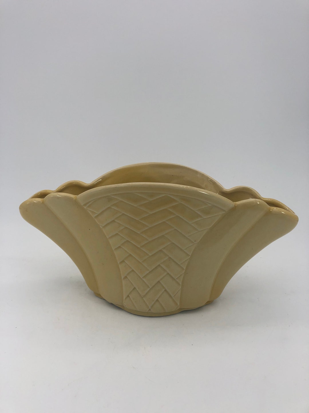 Vintage Alamo Pottery Ceramic Fan Vase With Basket Weave Pattern in a ...