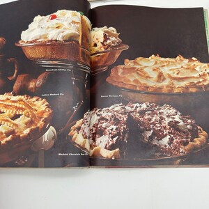 Vintage Cookbook Collection “woman’s Day Encyclopedia of Cookery ...