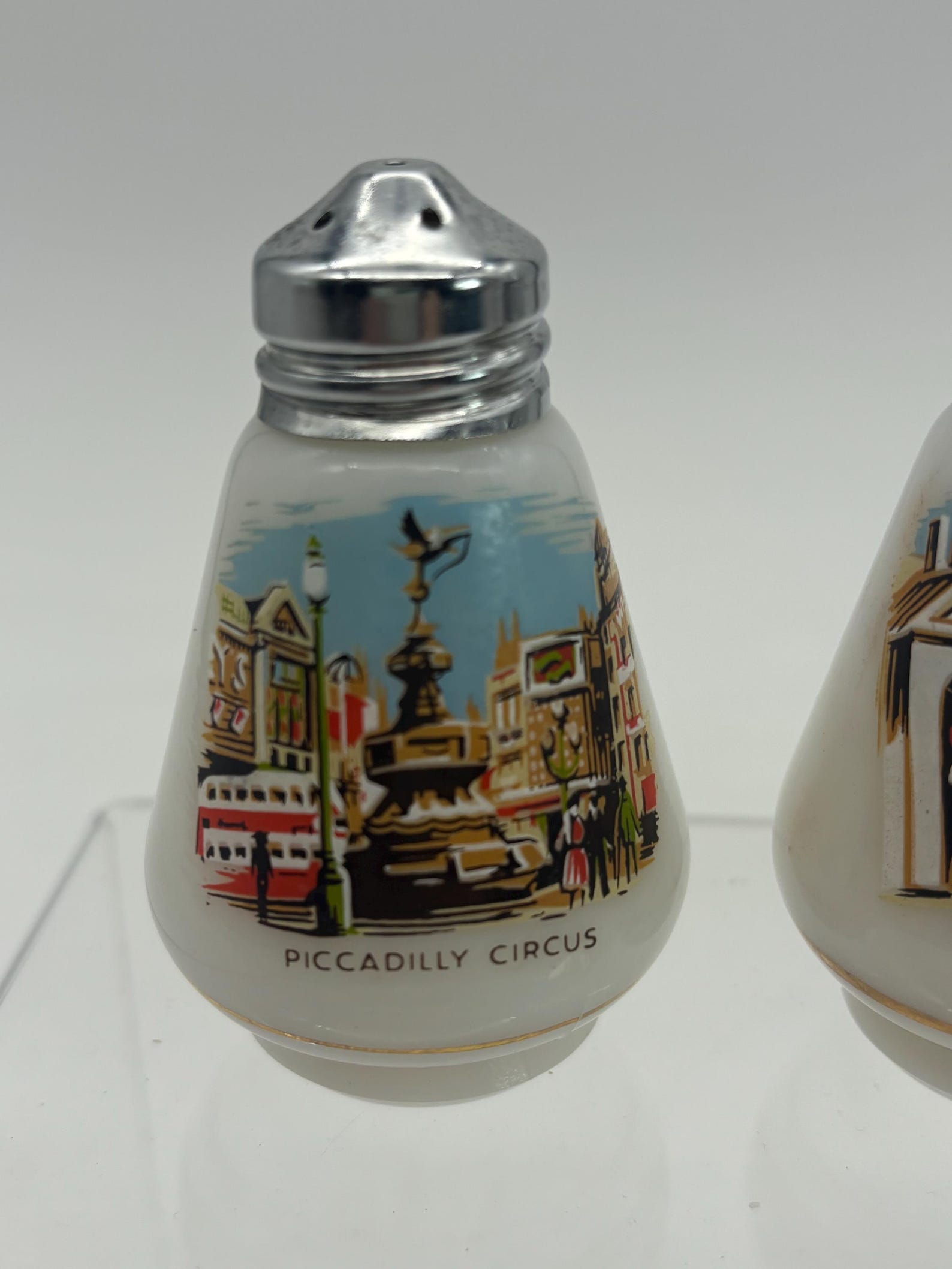 Vintage Milk Glass London Souvenir Salt and Pepper Shakers: Piccadilly ...