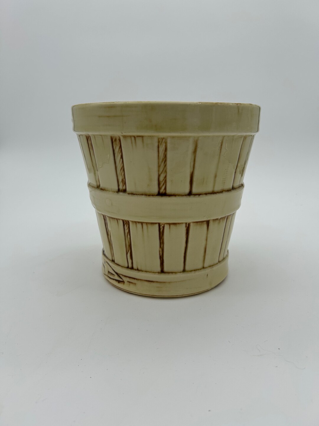 Vintage Mccoy Bushel Basket Look Ceramic Planter. Off-white Glazed ...