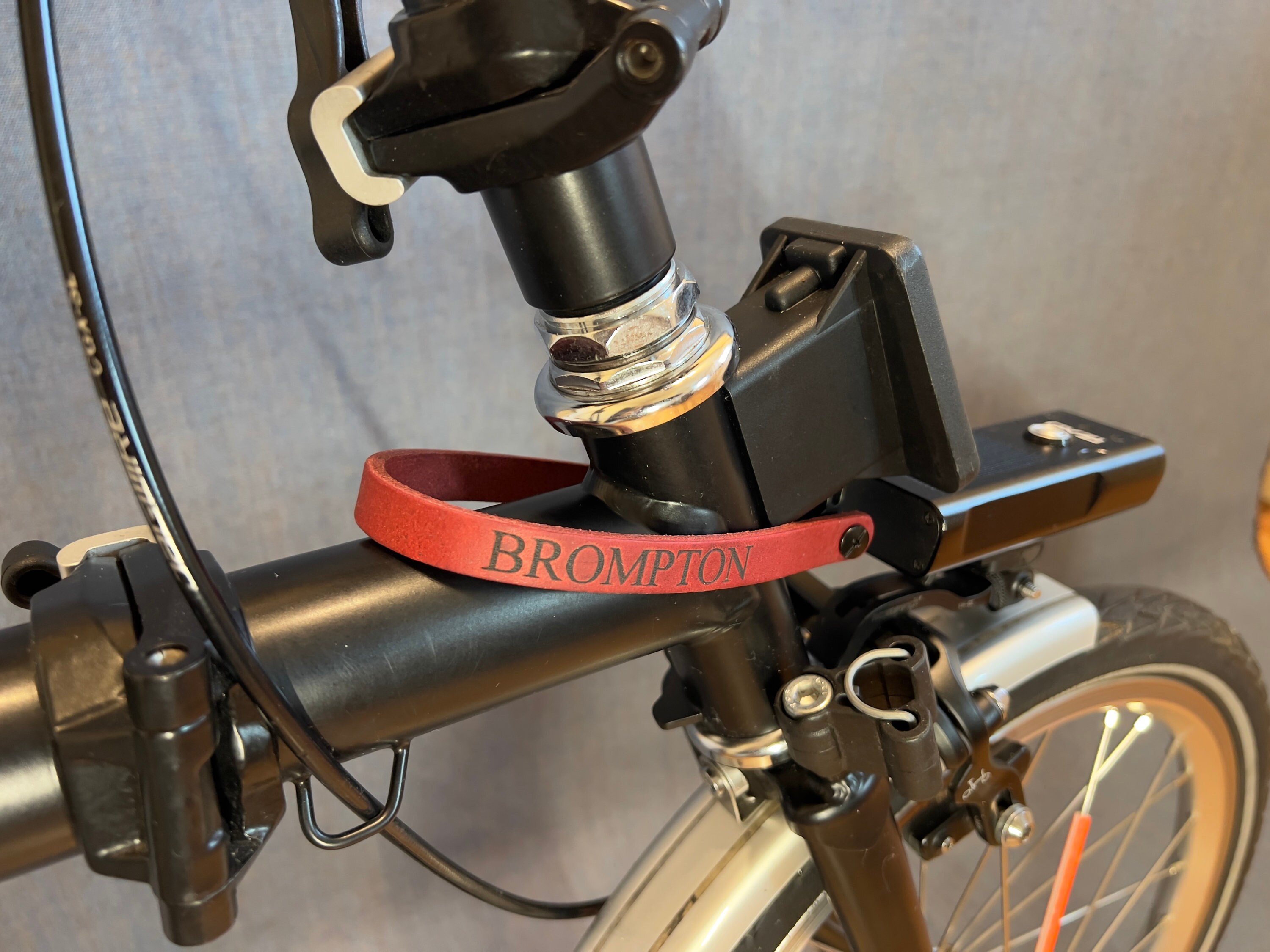 Brompton Bike Leather Luggage Pull Strap, Brommie, Logo Engraved, Solid Red, Solid Orange - Etsy