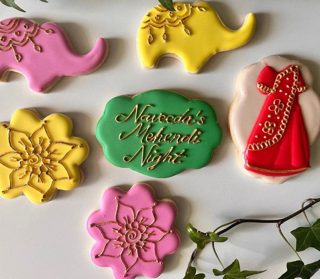 Eggless Mehendi / Henna Night Sugar Cookies / Dolki Cookies/ Indian ...
