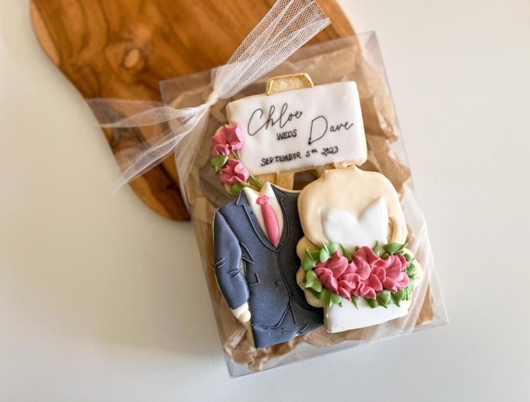 Set of 3 Custom Bride Groom Wedding Cookie Gift, Bridal Shower Gift ...