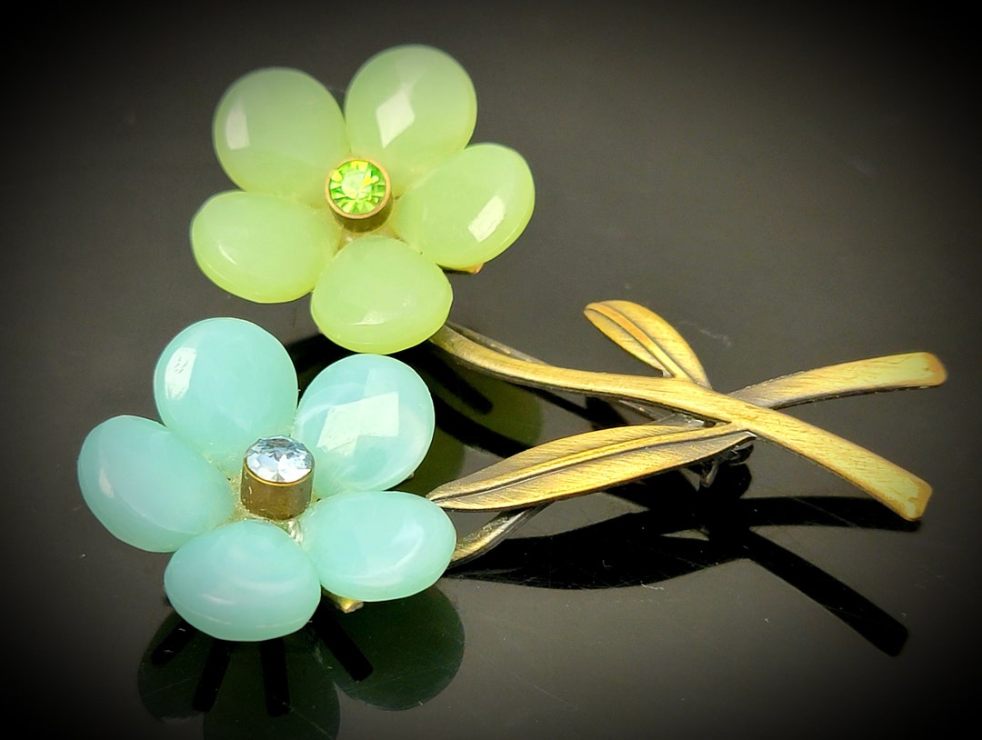 Large Lucite Flower Brooch Pin,blue Brooch Pin,big Flower Brooch,flower ...