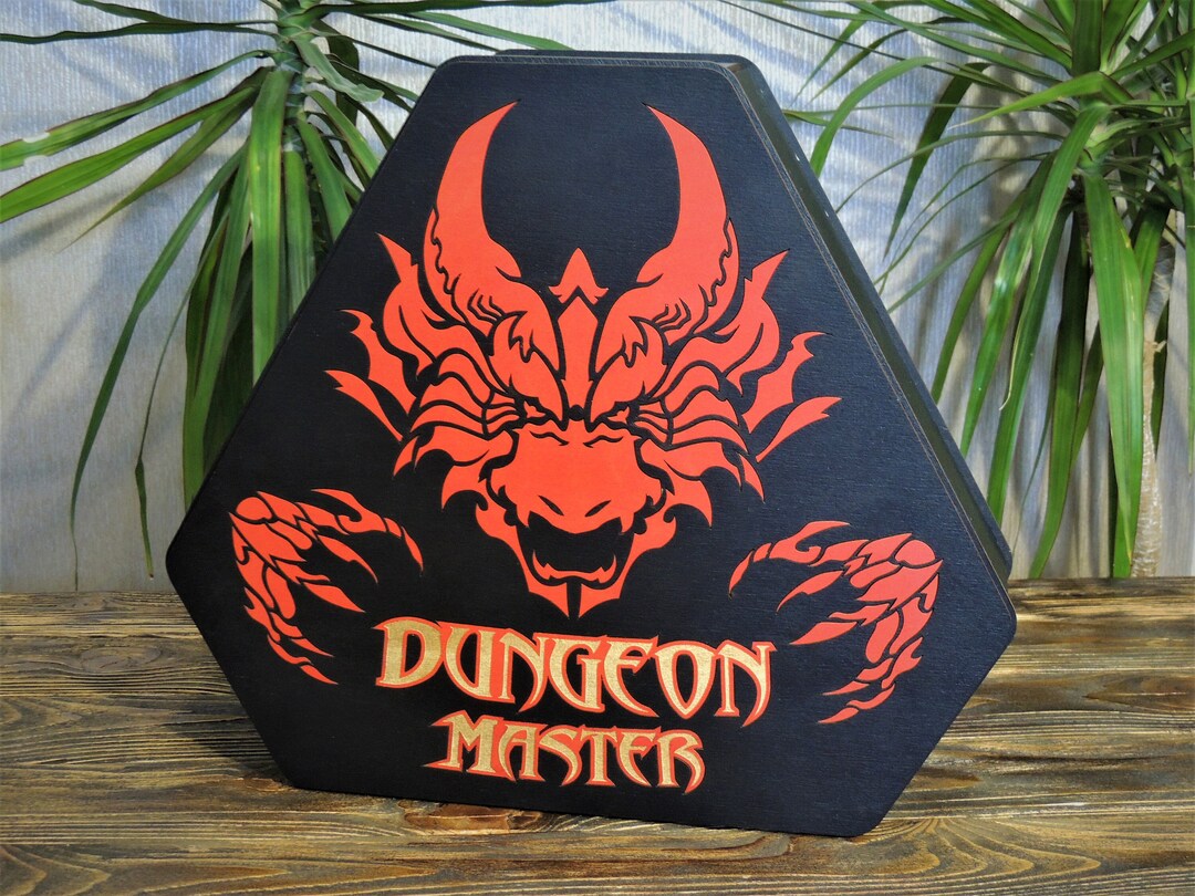 Personalized Dnd Whiskey Set: Engraved Glasses & Wooden Box - Etsy