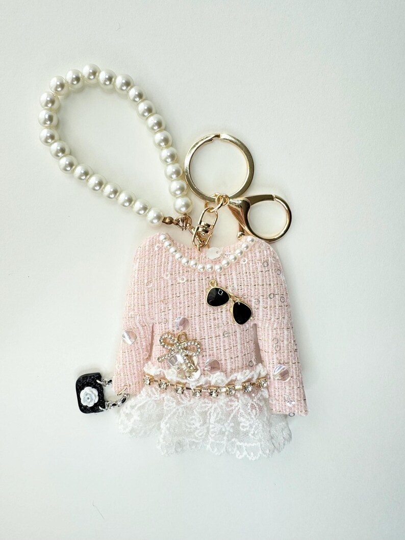 Outfit Keychain With Accessories - Etsy