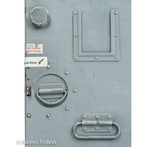 2 TRANSAVIA Aluminium Airline CONTAINERS KSSU Containers ...