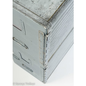 2 TRANSAVIA Aluminium Airline CONTAINERS KSSU Containers ...