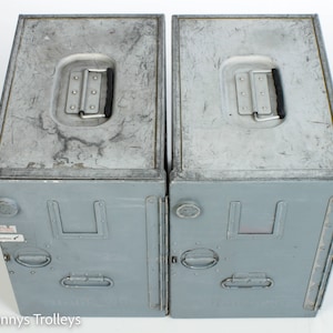 2 TRANSAVIA Aluminium Airline CONTAINERS KSSU Containers ...