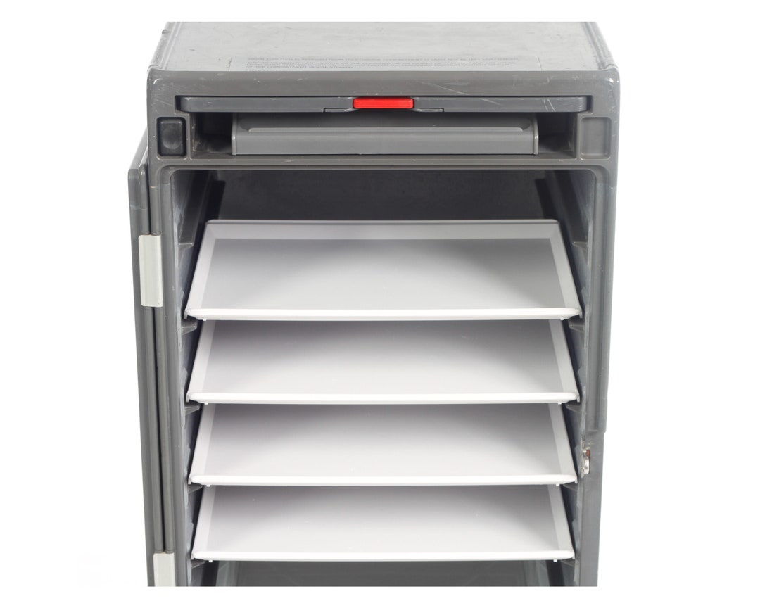 20 NEW Small White Atlas SERVING TRAYS Made for Air Berlin. Small Food ...