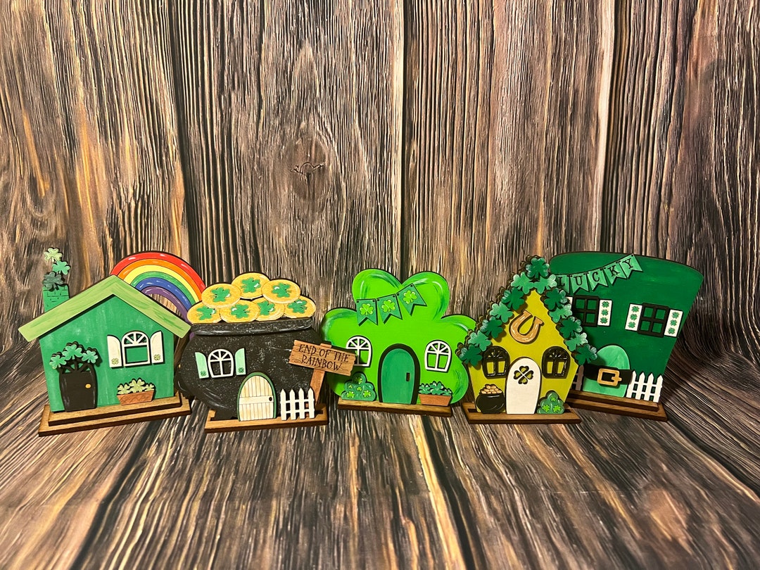 St Patrick's Houses, St Patrick Interchangeable Houses, Holiday Houses ...