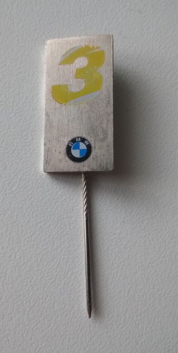 Original BMW Pins – A Touch of Elegance! - Gem