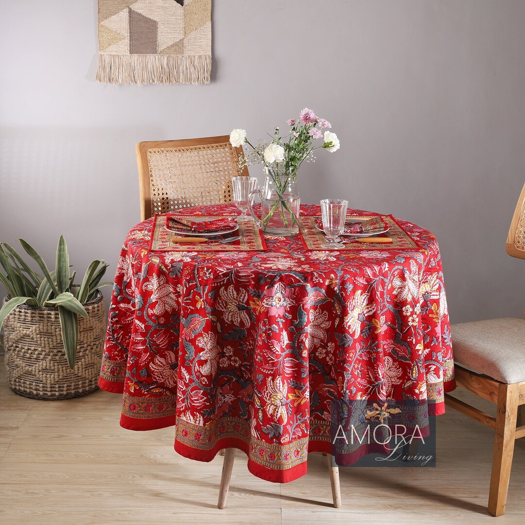 Red Christmas Floral Round Tablecloth - Cozy Holiday Dining Decor ...
