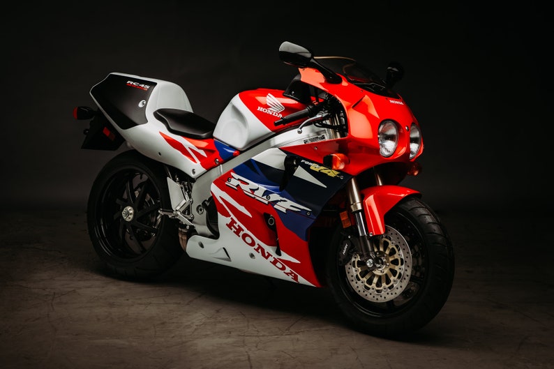 Honda RC-45 - 2ft X 3ft Art Print - Etsy