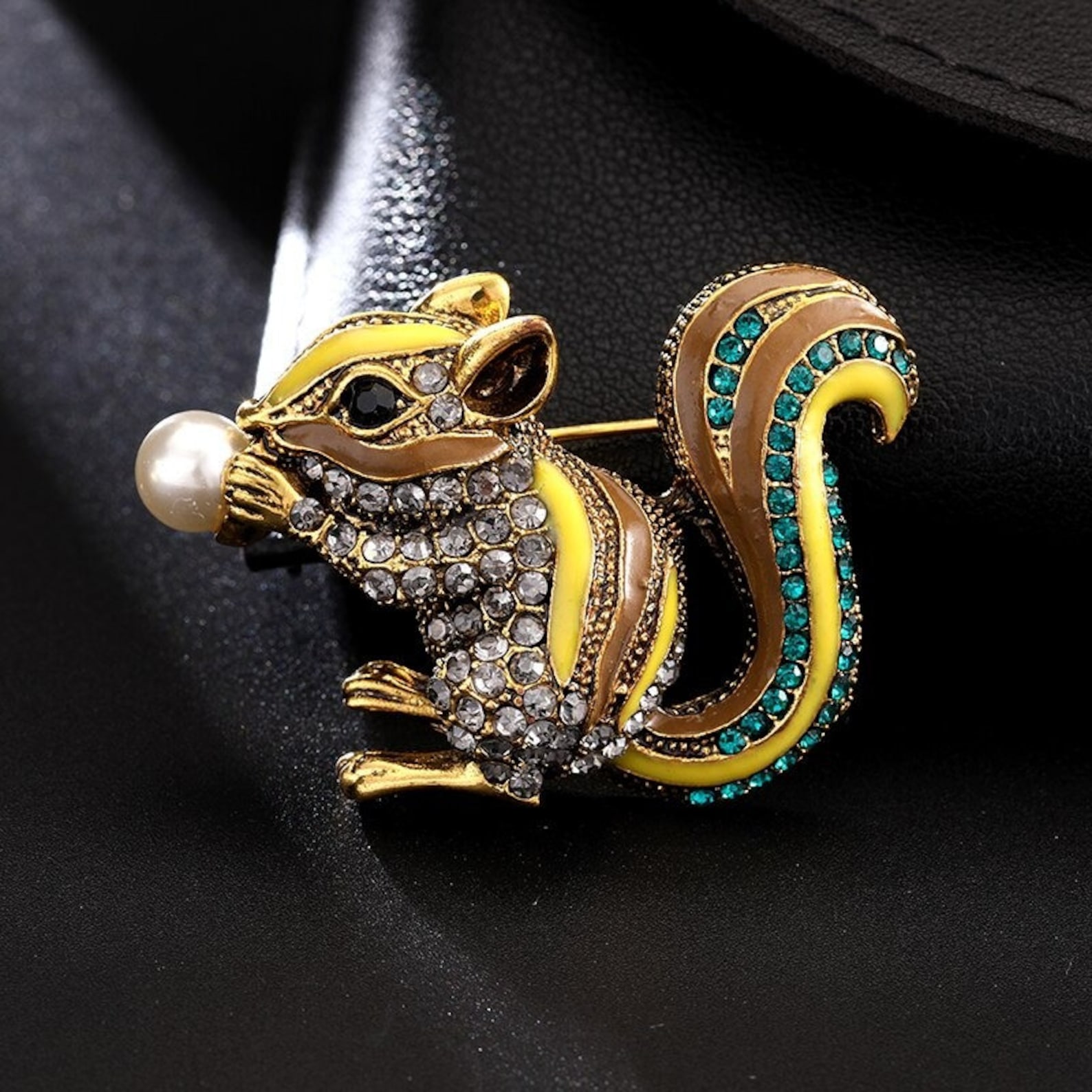 Cute Squirrel Pin Forest Animal Pin 2 Color Choice Fashion Men and ...