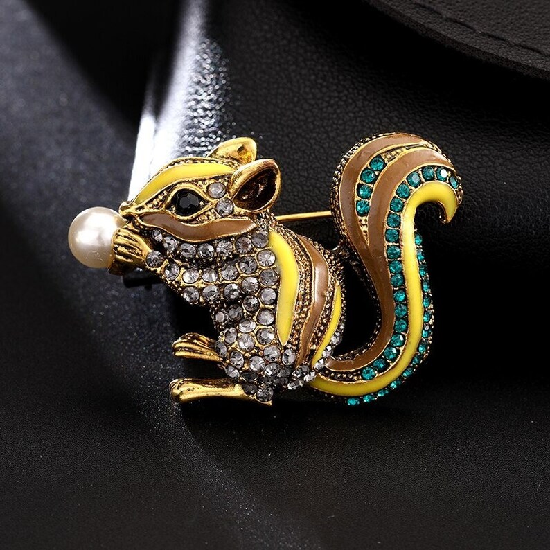 Cute Squirrel Pin Forest Animal Pin 2 Color Choice Fashion Men and ...