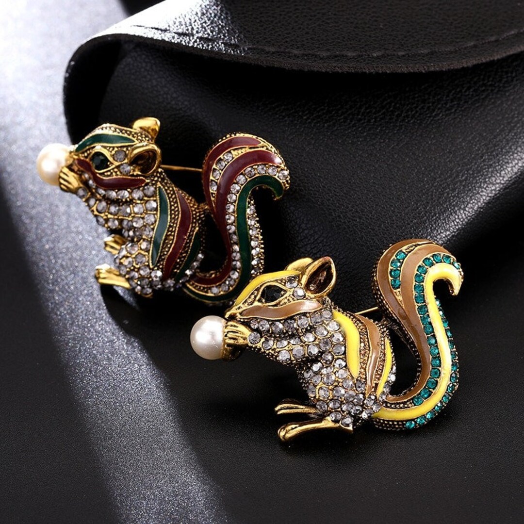 Cute Squirrel Pin Forest Animal Pin 2 Color Choice Fashion Men and ...